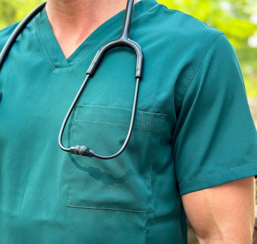 The 15+ Best Scrubs for Men and Male Nurses (2025)